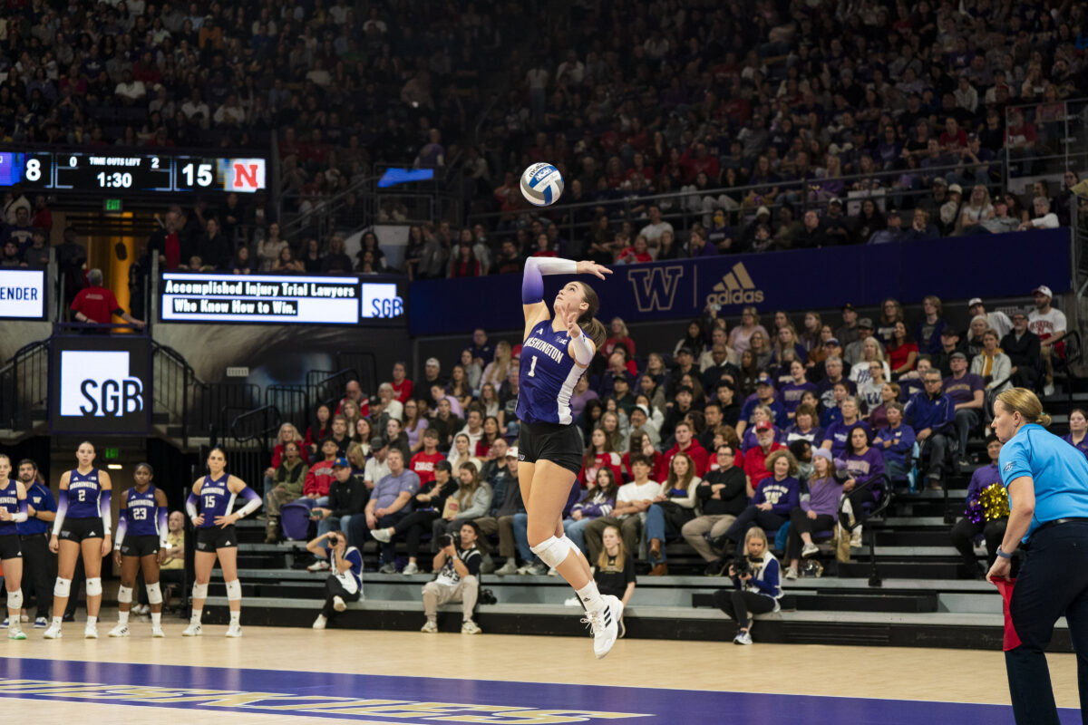 Fall sports preview: KU volleyball building chemistry, relationships ...
